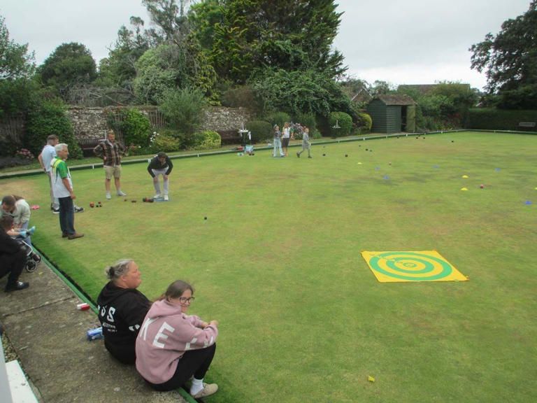 Pulborough Bowls Club's Family Fun Day raises £80 for MND charity