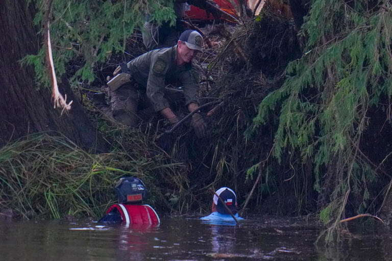 Death toll from Texas flash floods rises to at least 89, officials say