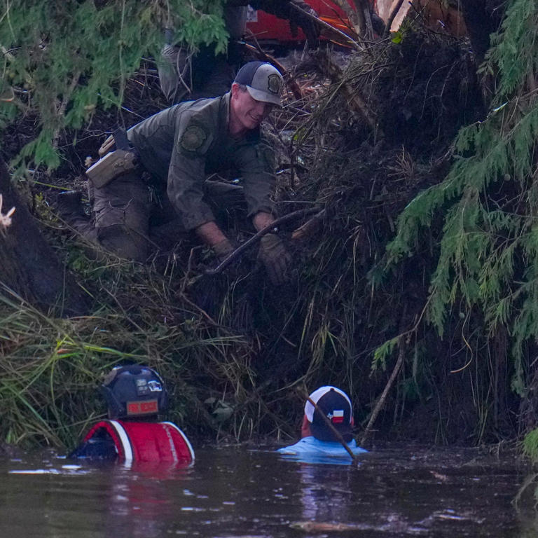 Death toll from Texas flash floods rises to at least 89, officials say