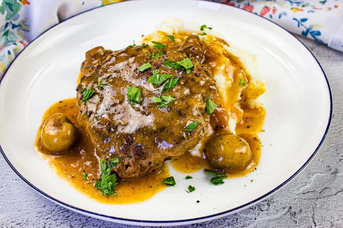 Low Carb Mains Are Actually Manageable with These 19 Recipes