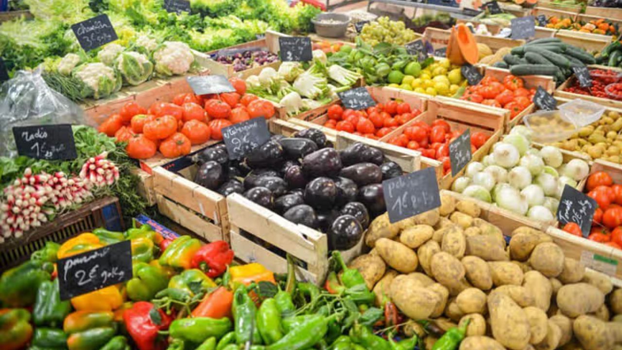 Vegetable prices 18 Jan: प्रयागराज मंडी में ₹2500 रहा टमाटर का भाव ...