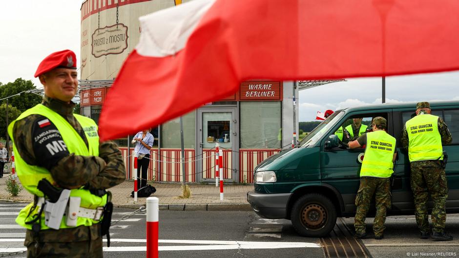 Poland starts spot checks at German border