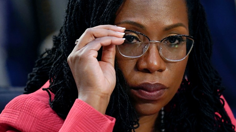 Opinion: In the Supreme Court’s battle over nationwide injunctions, no ...