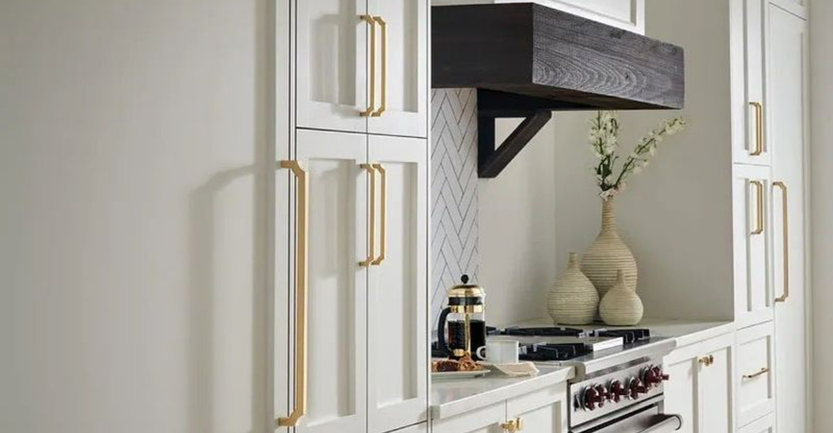 16 Items That Make Your Kitchen Look Cheap, According To Professionals ...