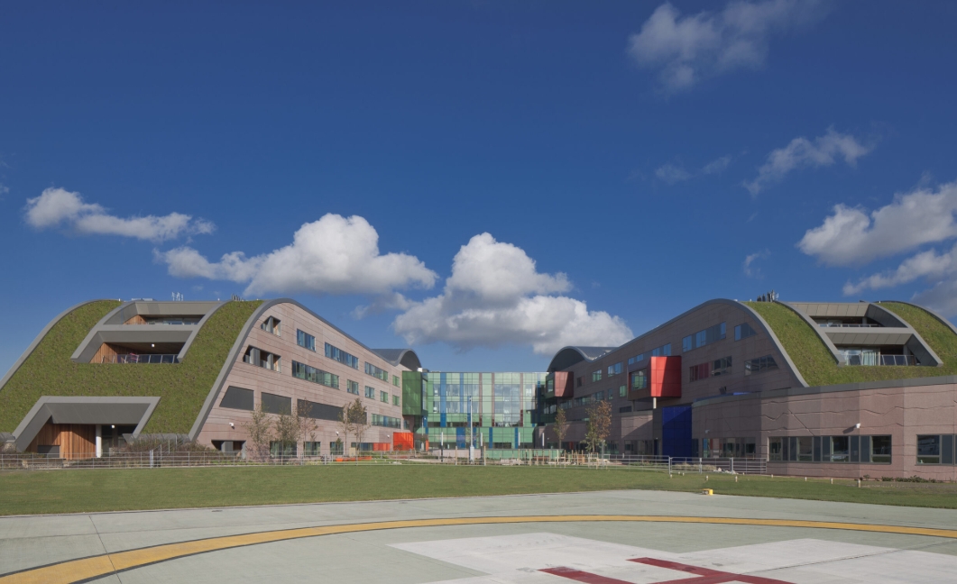 Children 'seriously unwell' at Alder Hey as hospital issues urgent ...