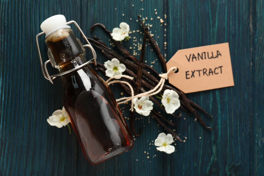 20 Steps to Make Vanilla Extract at Home