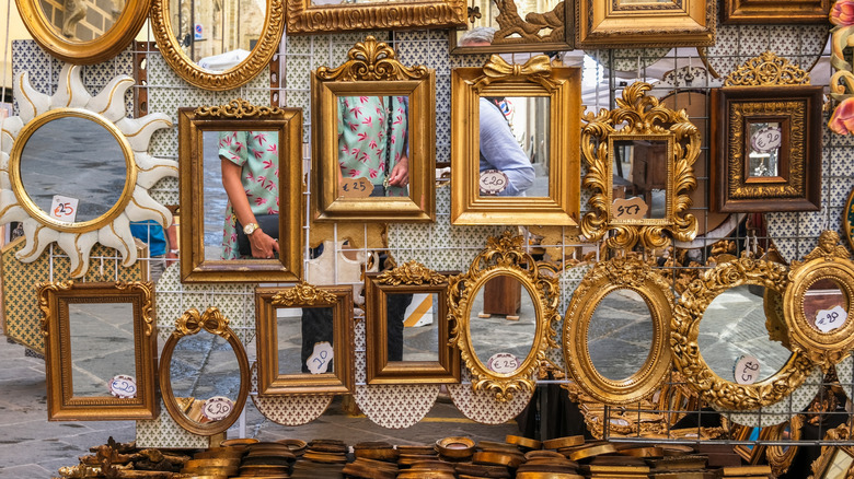 How To DIY Your Own Faux Antique Mirror From Any Glass