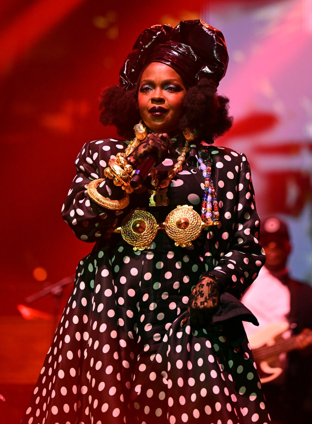 Lauryn Hill performs in nearly empty stadium until 3:30 a.m. after ...