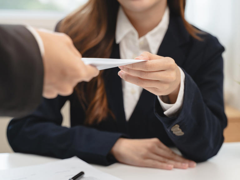 8 things you should never talk about at work, according to etiquette ...