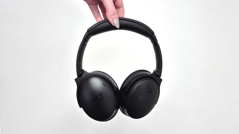 I use my Bose QuietComfort headphones every day – here’s why you should ...