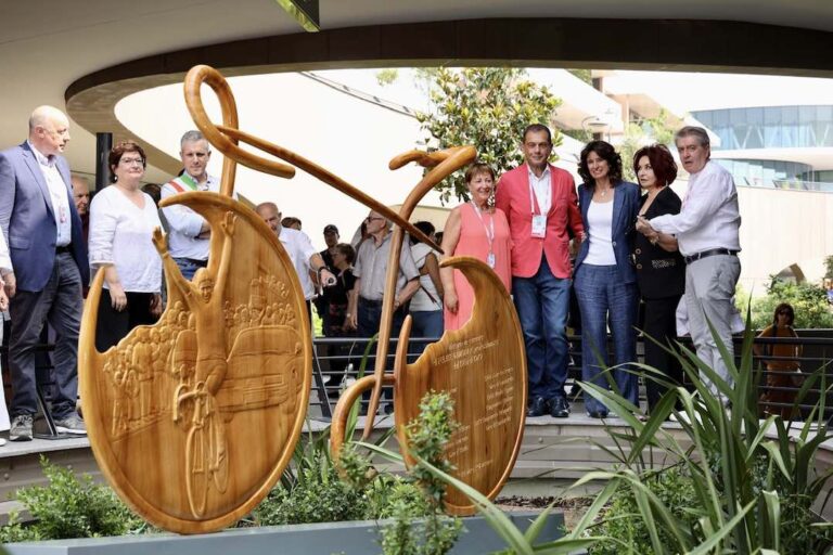 A Chorus life presentata l’opera che celebra Felice Gimondi