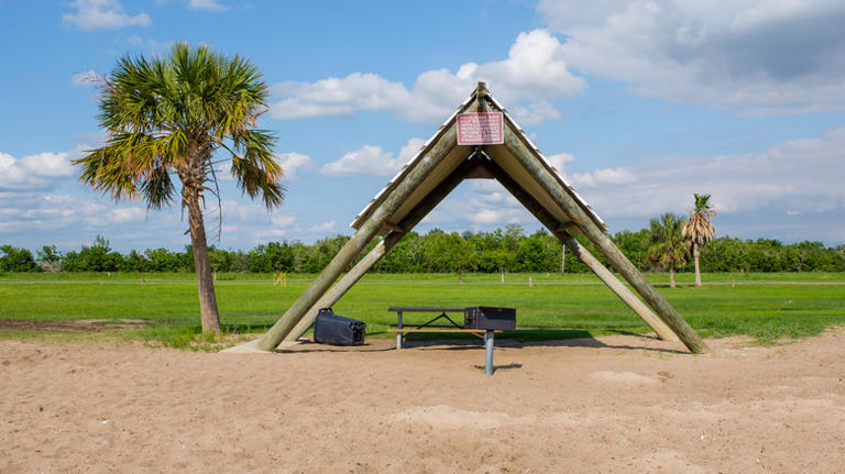 This Stretch Of Louisiana's Gulf Coast Hides An Underrated State Park ...