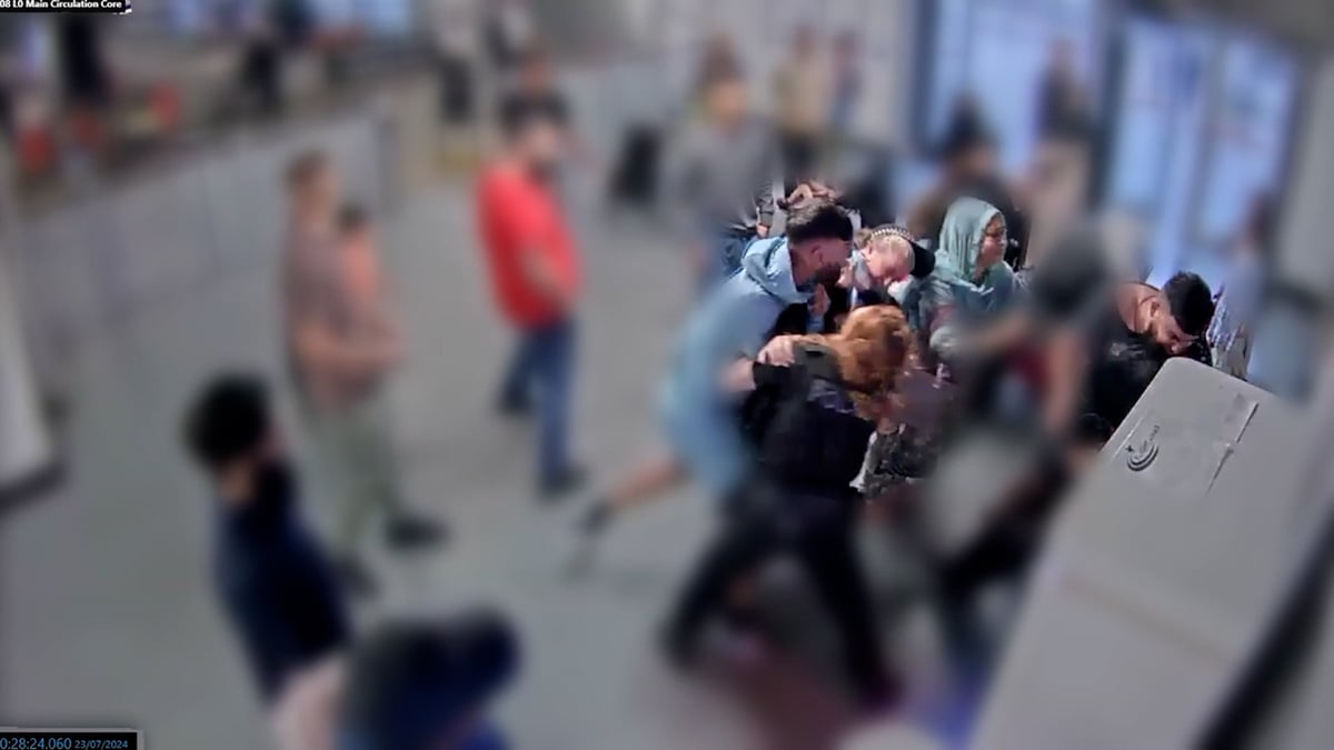 Shocking CCTV footage shown to jury of 'violent assault' on police ...