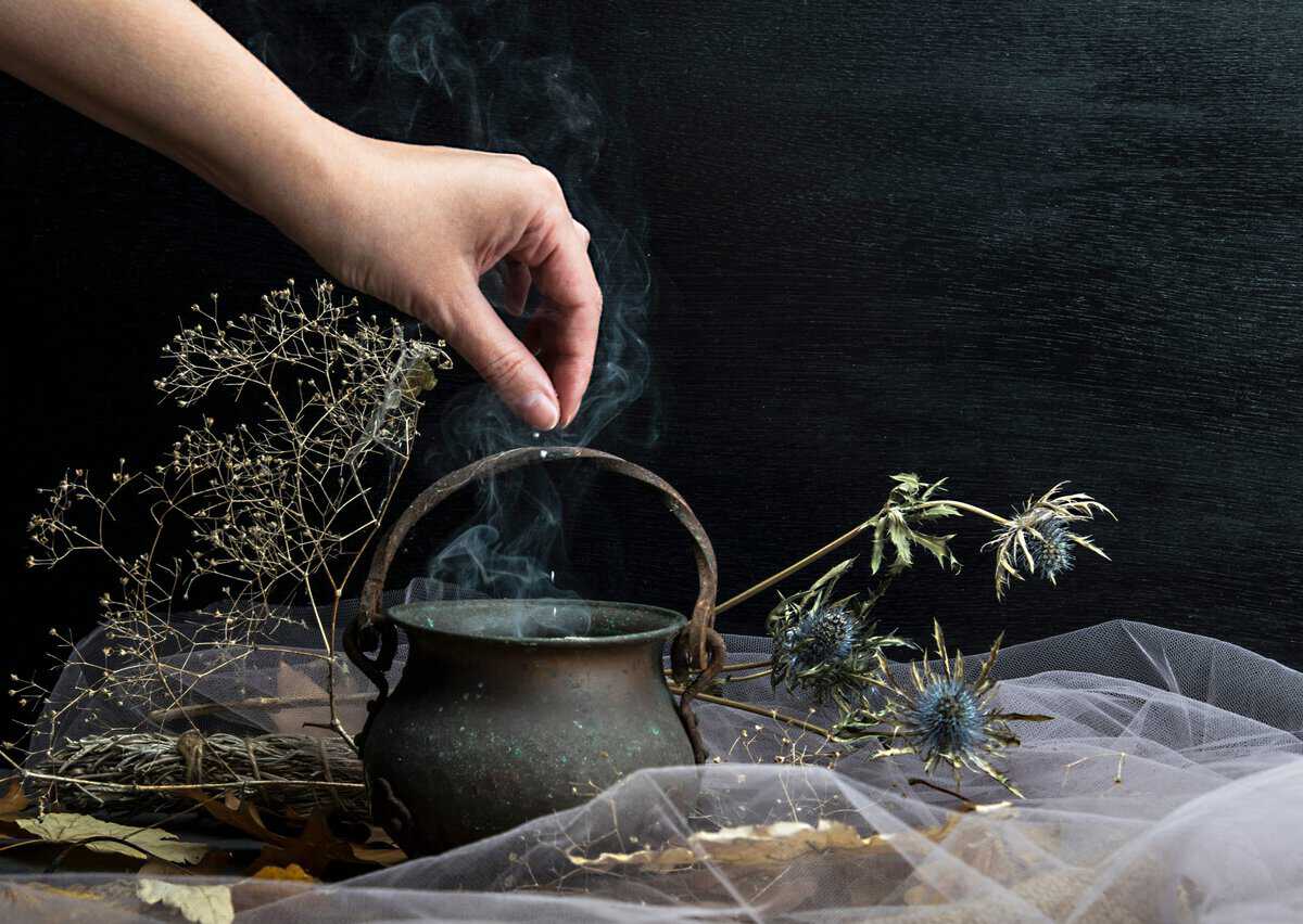The Spirit of Envy: Desire and Resentment