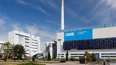 243 GMB-Beschäftige betroffen: Europas letzter Solarglas-Hersteller ist ...