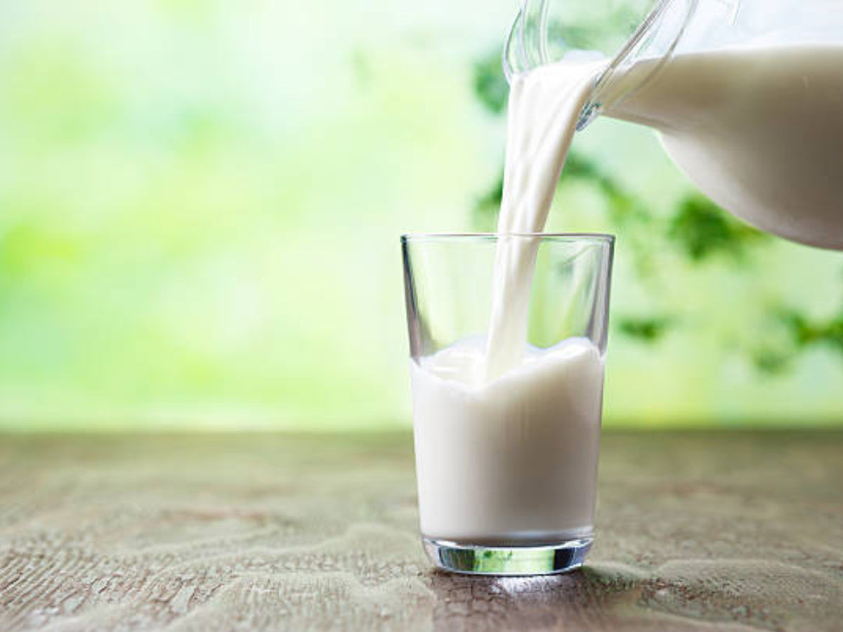 Does milk cause bloating? Top US doc rates best and worst variants