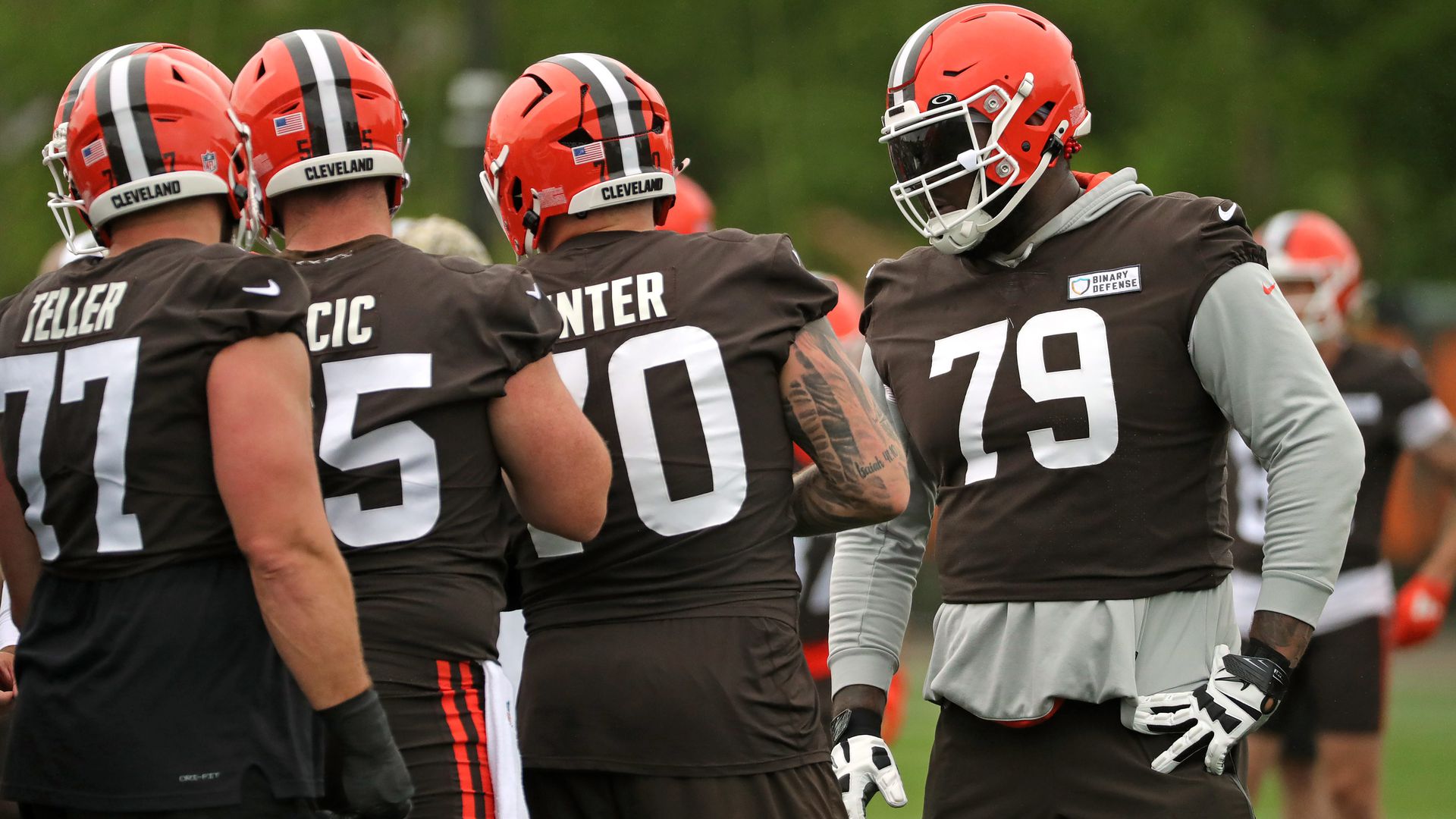 How the Browns’ offensive line stacks up in PFF’s 2025 OL rankings