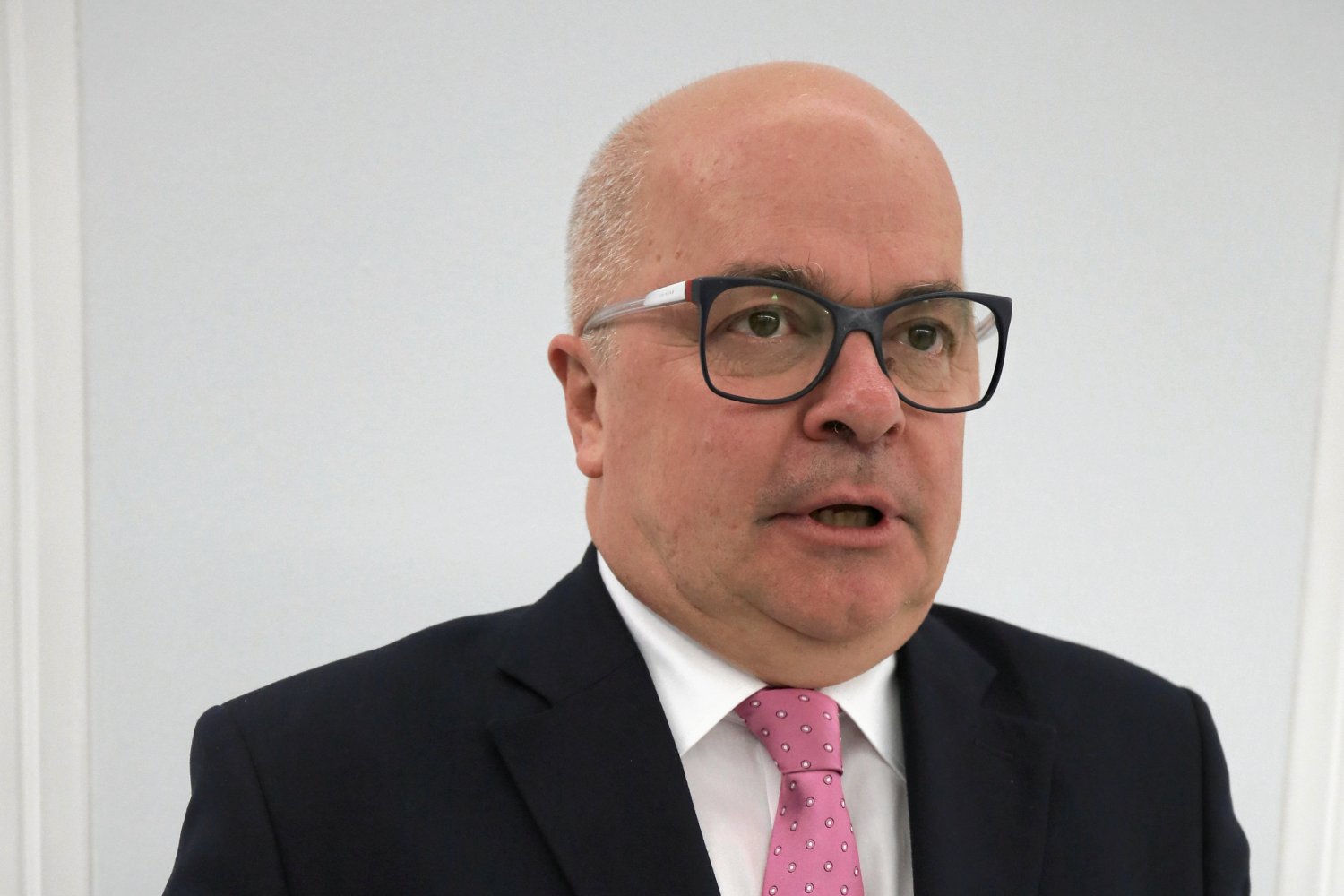 Zimoch uderza po zawieszeniu w partii. Kolejna szpila wymierzona w Hołownię