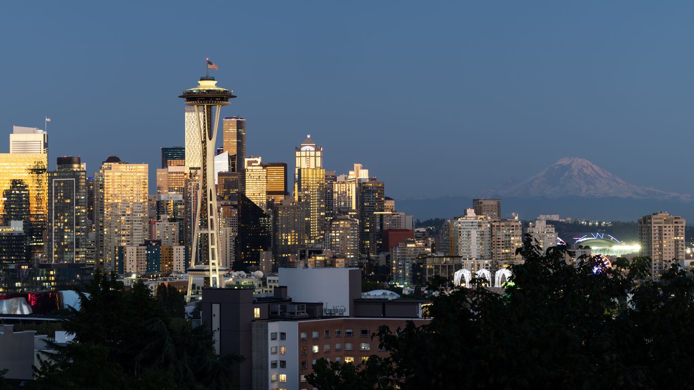 Seattle hits a new population high