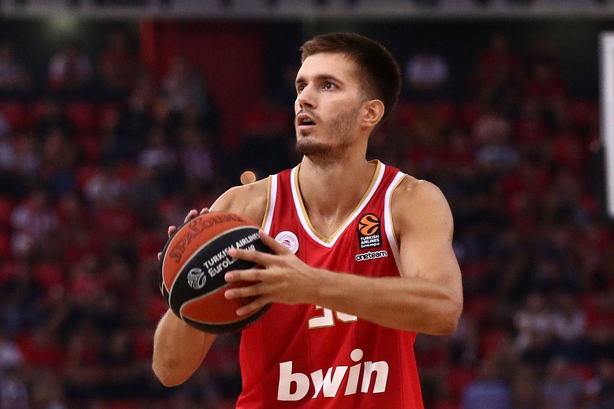 Ολυμπιακός: Έληξε το NBA-out στο συμβόλαιο του Πετρούσεβ