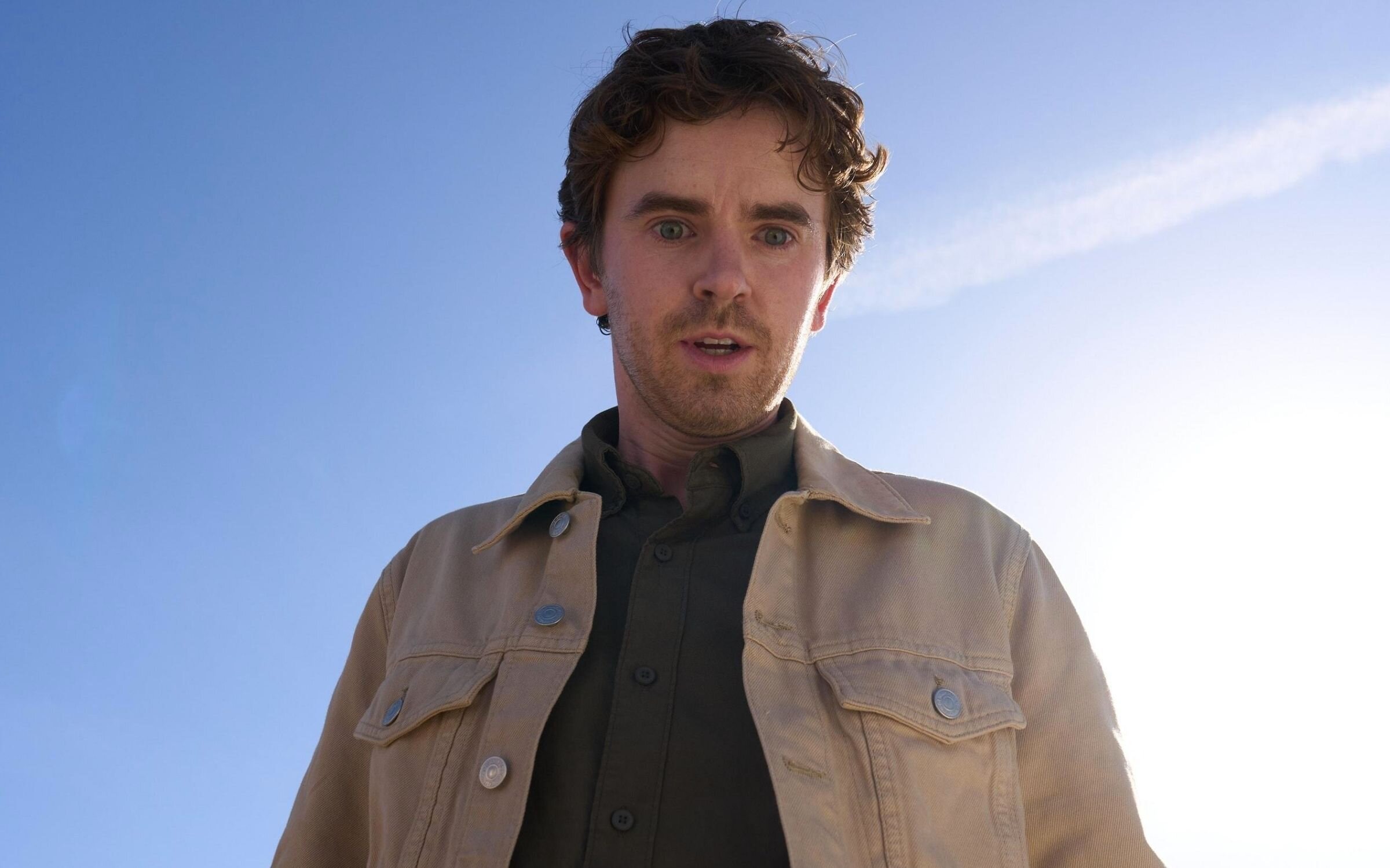 Freddie Highmore regresa a Mediaset con 'Asesina a sueldo', la nueva ...