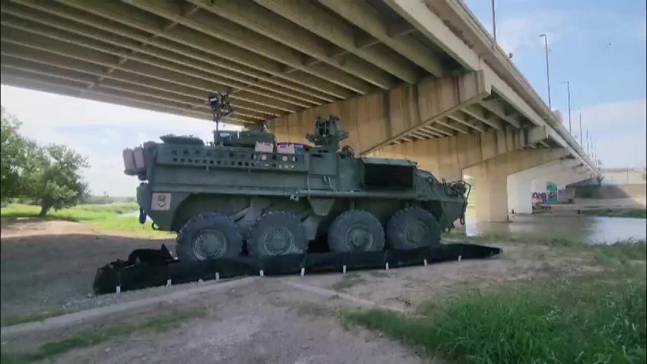 Armored vehicles and troops arrive in Laredo amid military support ...