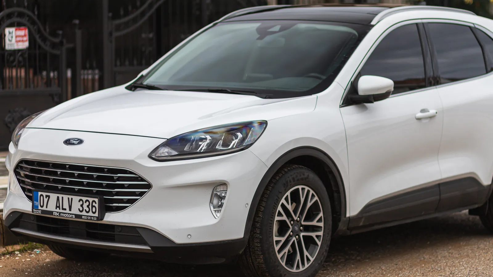 Ford’s hybrids are thriving as EV sales cool across the U.S.