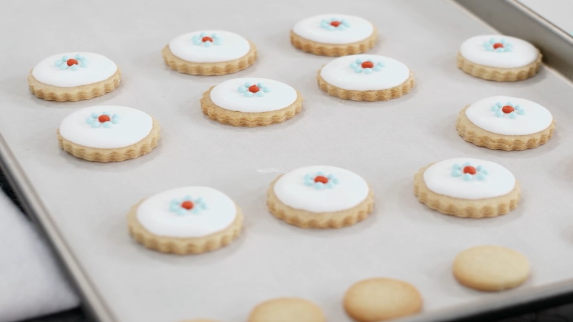 Biscuits au sucre légers et délicats pour le thé de l'après-midi