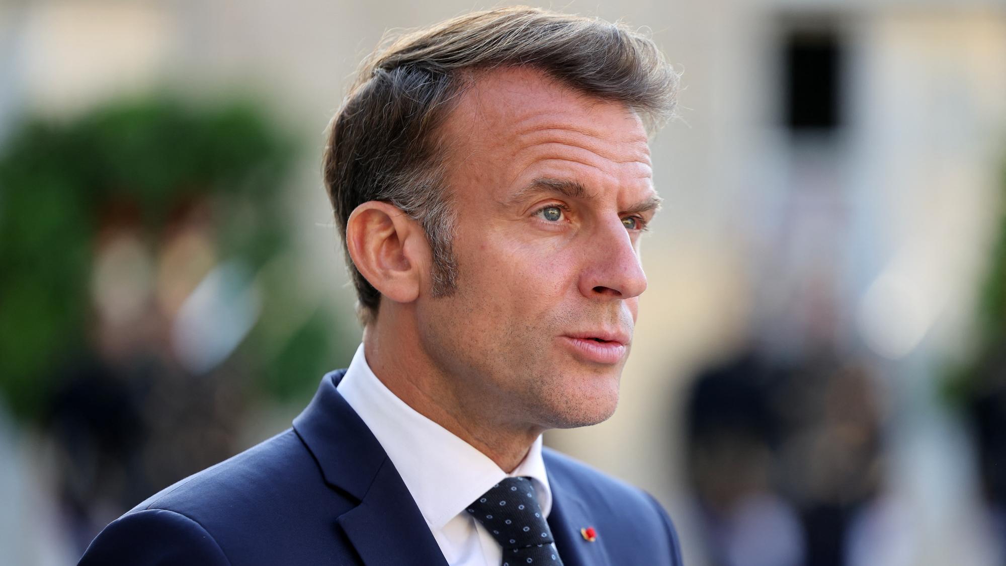 Emmanuel Macron instaure une journée nationale le 12 juillet pour ...