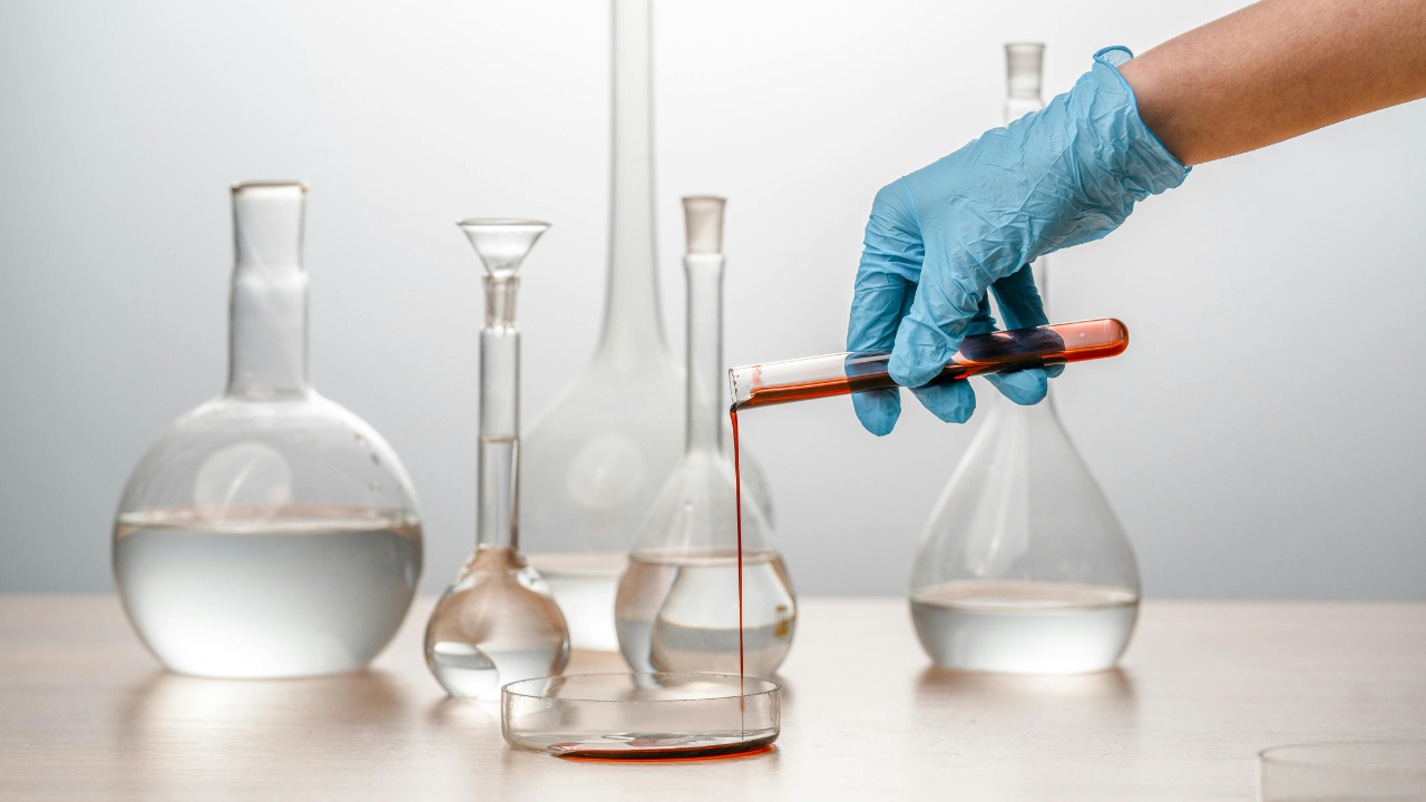 8 Shocking Science Experiments With Deadly Results