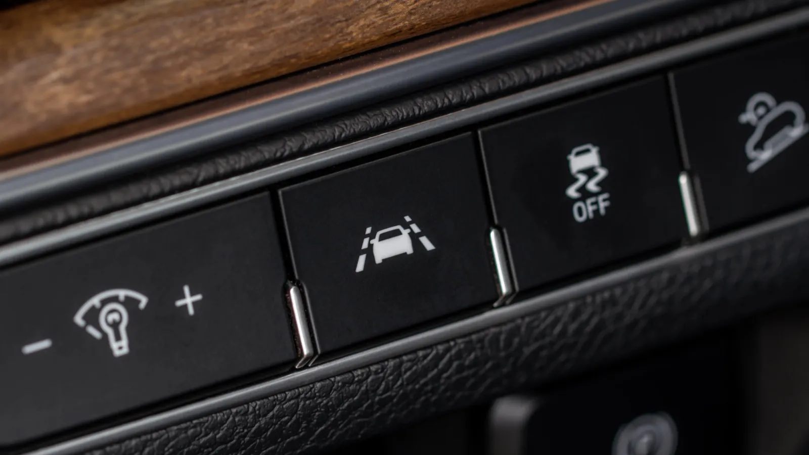 Key questions to ask car dealers before making a purchase