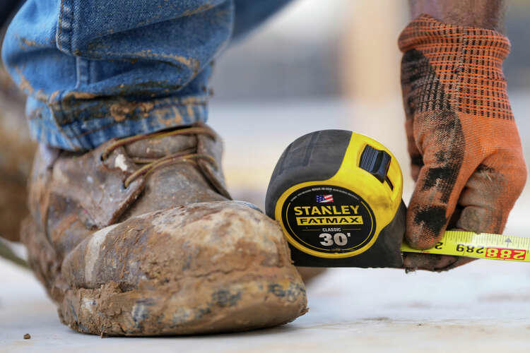 Mayor John Whitmire announces 30-day pilot program to fix problems at ...