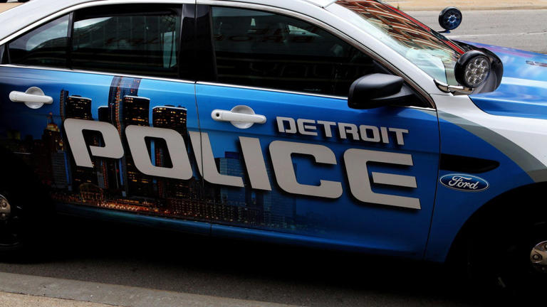 Detroit police officer injured after accidental shooting inside bathroom