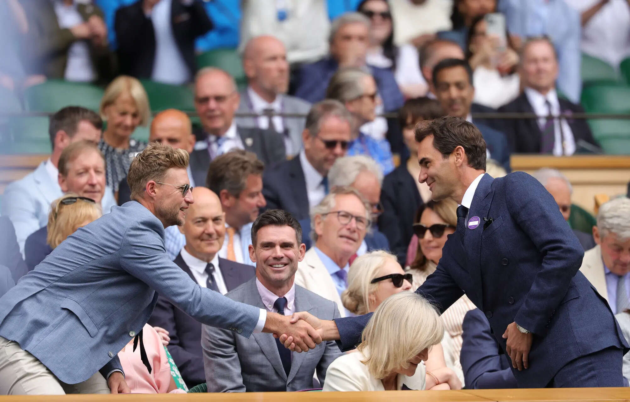 Rare! England batter Joe Root meets tennis legend Roger Federer, James ...
