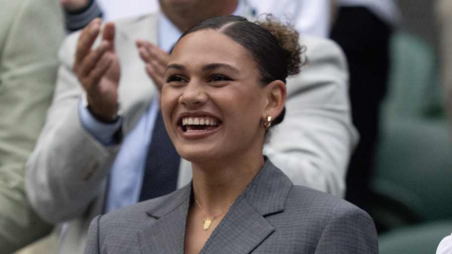 Trinity Rodman stuns in cerulean silk top at Ben Shelton's Wimbledon ...