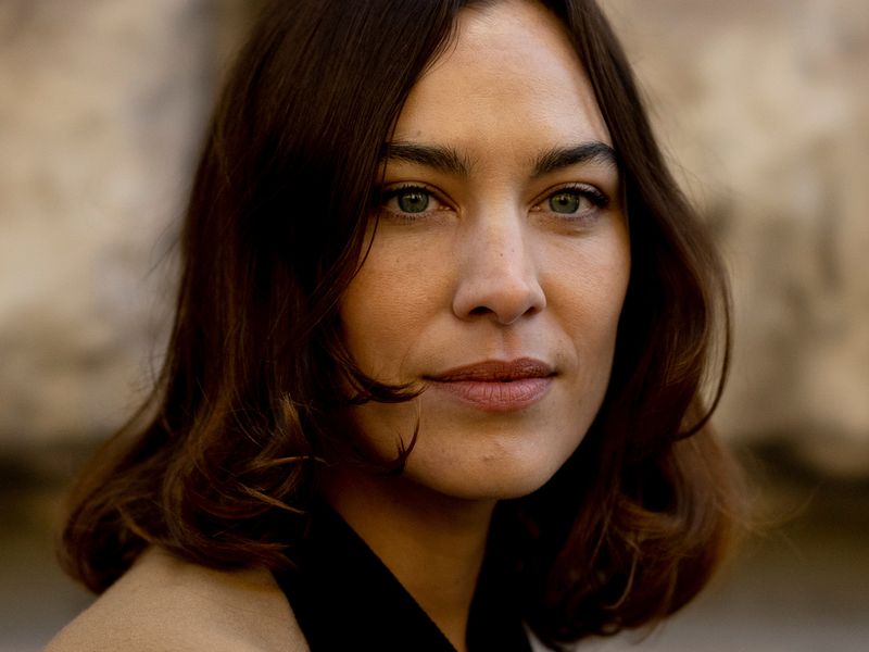 Ein Kleid, das einfach zu ALLEM passt? Haben wir jetzt bei H&M entdeckt – für unter 20 Euro