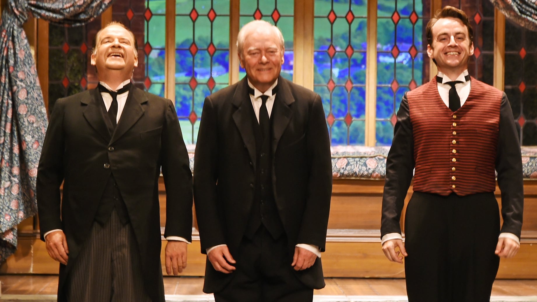 British Star From ‘The Crown’ Dies at 87