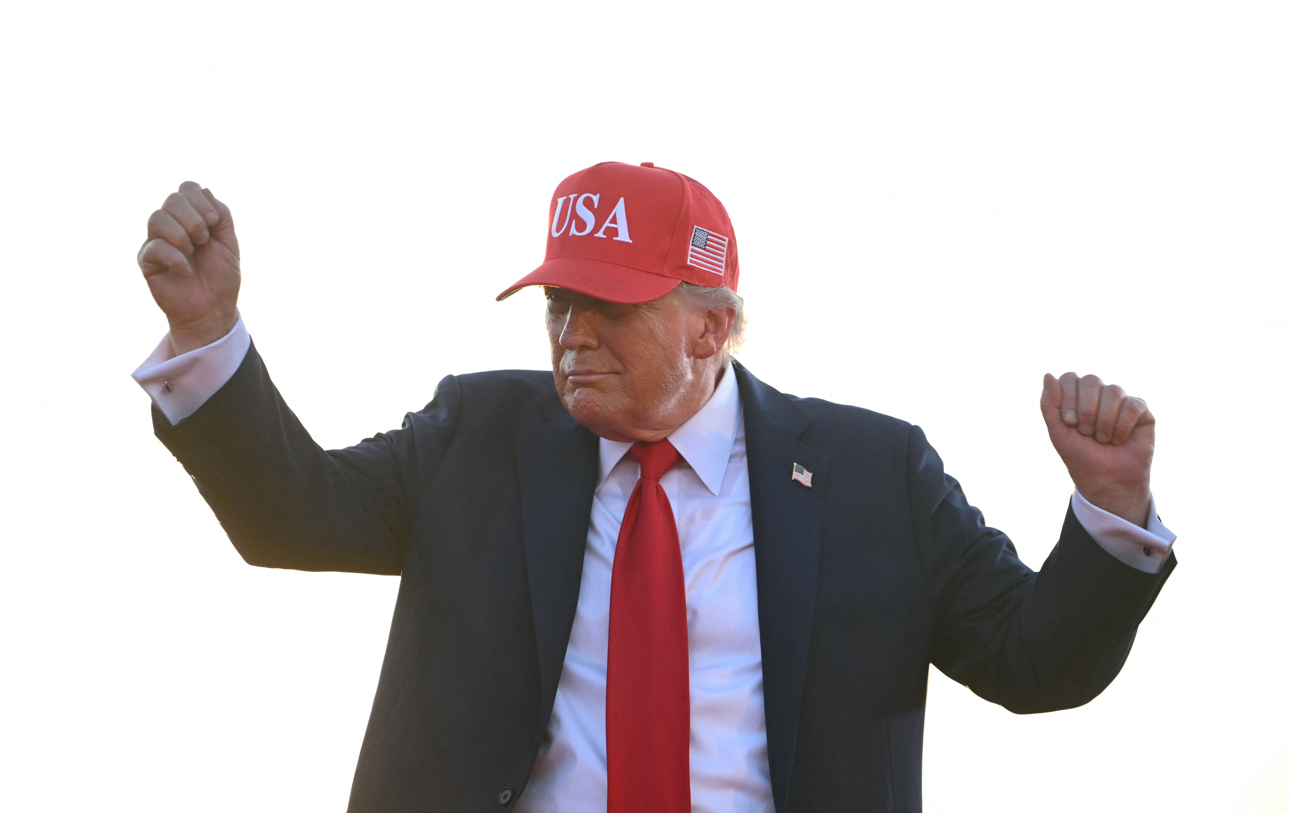 Trump unveils 25% tariffs on South Korea and Japan, nearly identical to ...