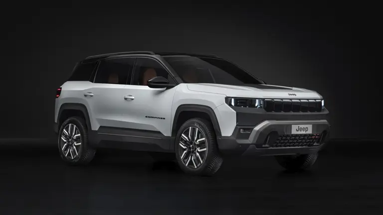Jeep Compass 4Xe 2026: ruda por fuera y con un interior resistente a la ...
