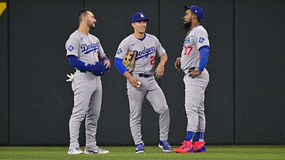 Dodgers' Dave Roberts Calls on 2 Players to Step Up Offensively