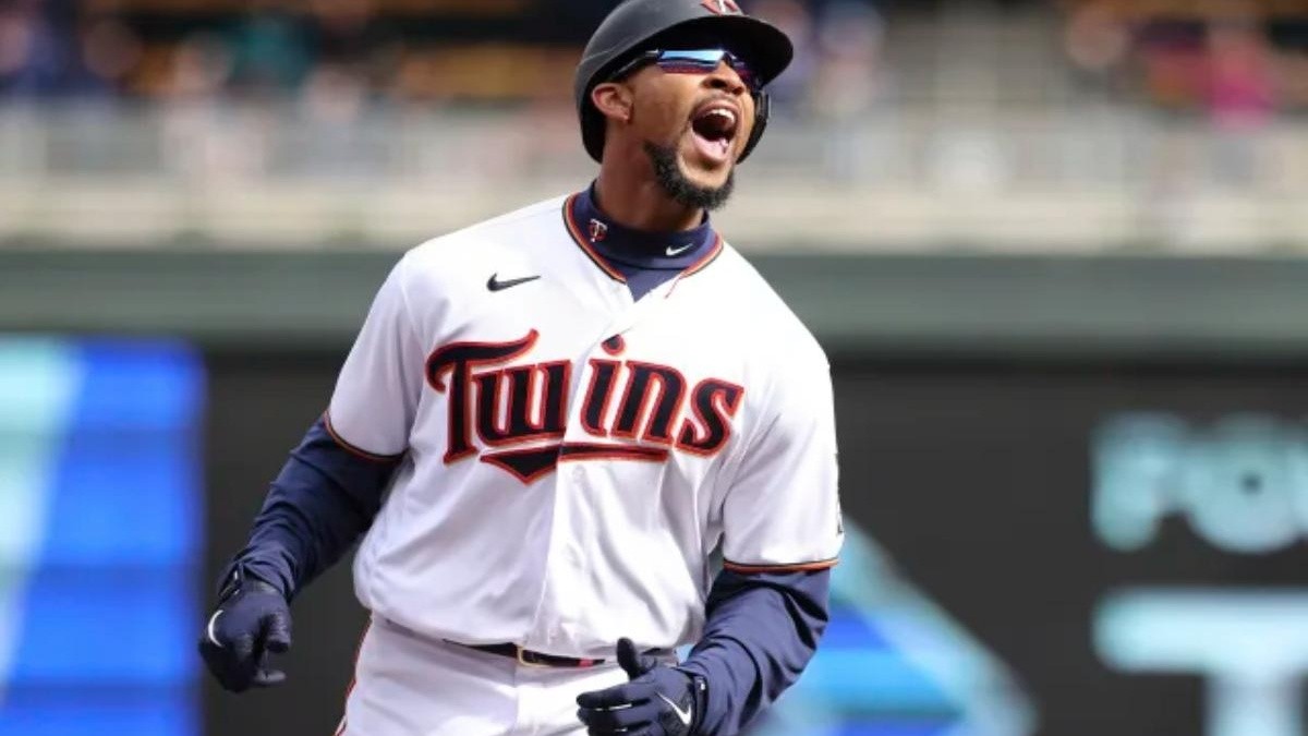 MLB: Byron Buxton hits for the cycle, making history as the 1st at ...