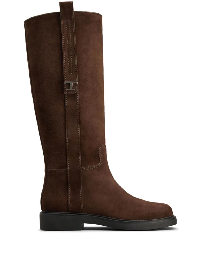 Las botas color café se llevan con estos vestidos y faldas en otoño ...