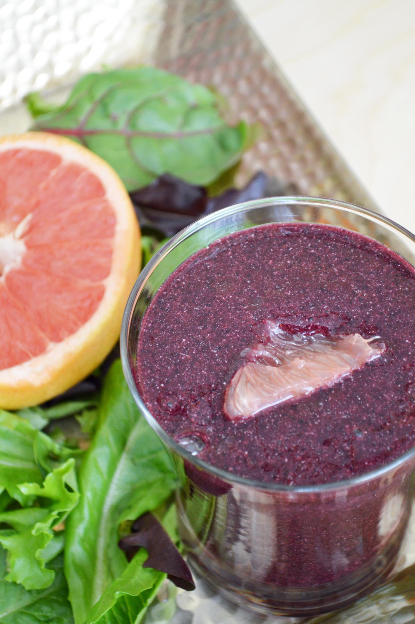 Blueberry Grapefruit Smoothie: Healthy and Delicious!