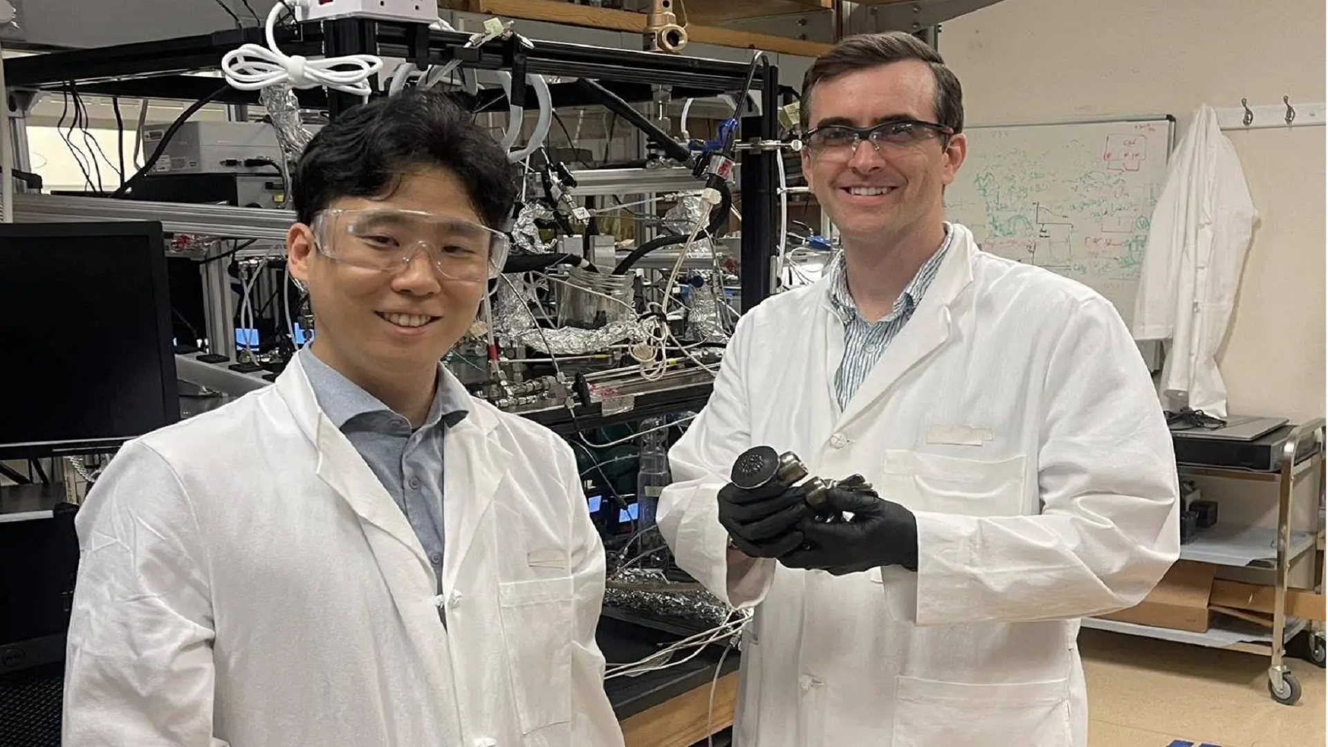 Scientists tap cold temperature, simple sorbents to capture CO2 at one ...