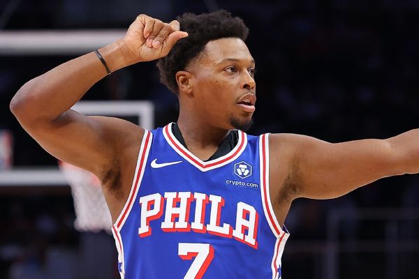 Lowry returns to Sixers on 1-year deal for 20th NBA season