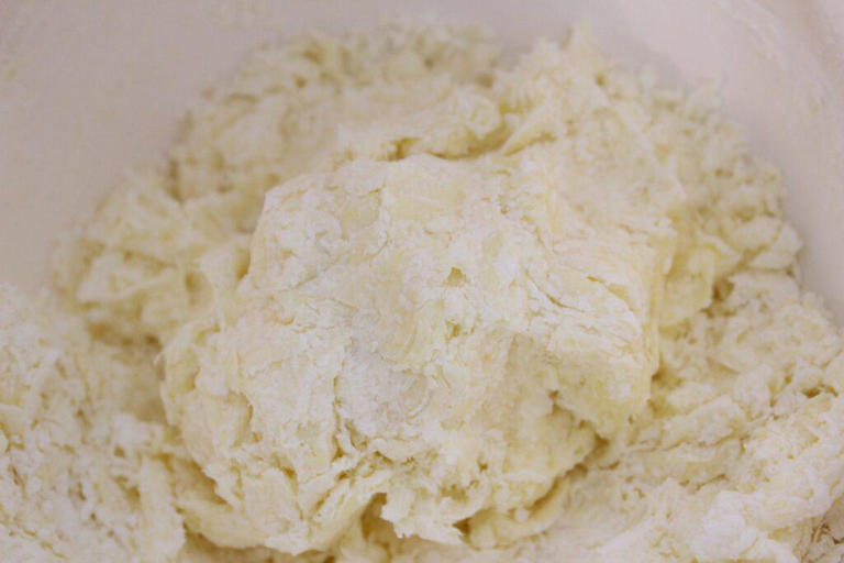 DIY Edible Pudding Playdough For Toddlers