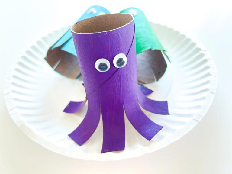 Fun DIY Octopus Toilet Paper Roll Craft For Toddlers and Preschoolers