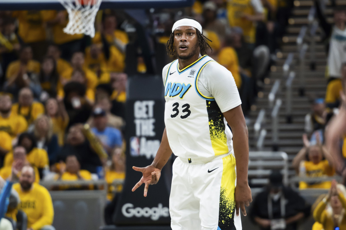 Bucks Officially Announce Move for $107 Million Star on Monday