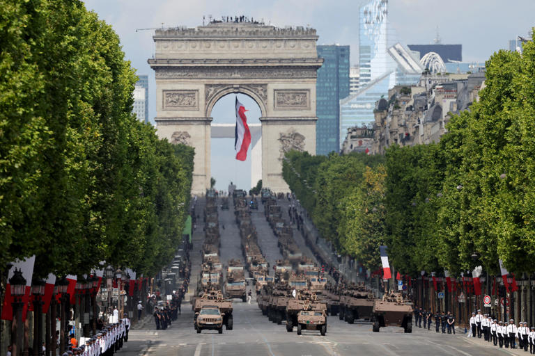 Nouveau glaive, blindés Centaure, soldats indonésiens… Les moments ...