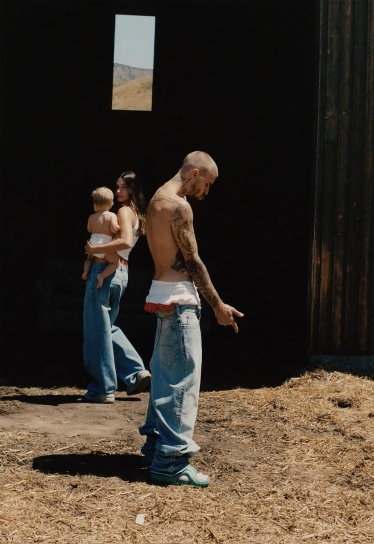Justin Bieber continues to put on a united front with Hailey after ...